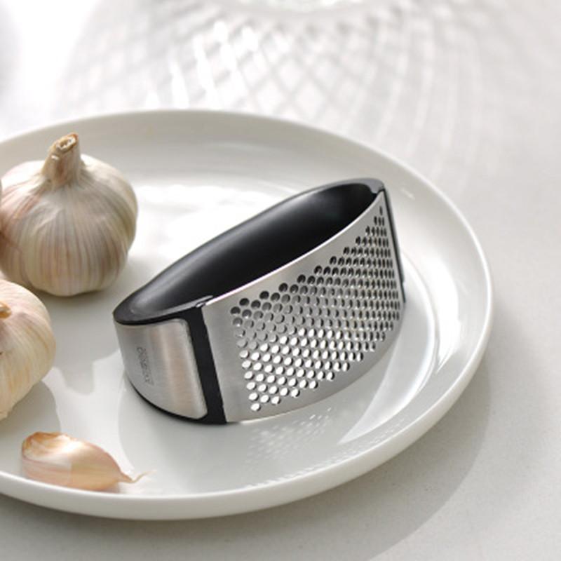 L'ail - Rocking Garlic Crusher – Sugar & Cotton
